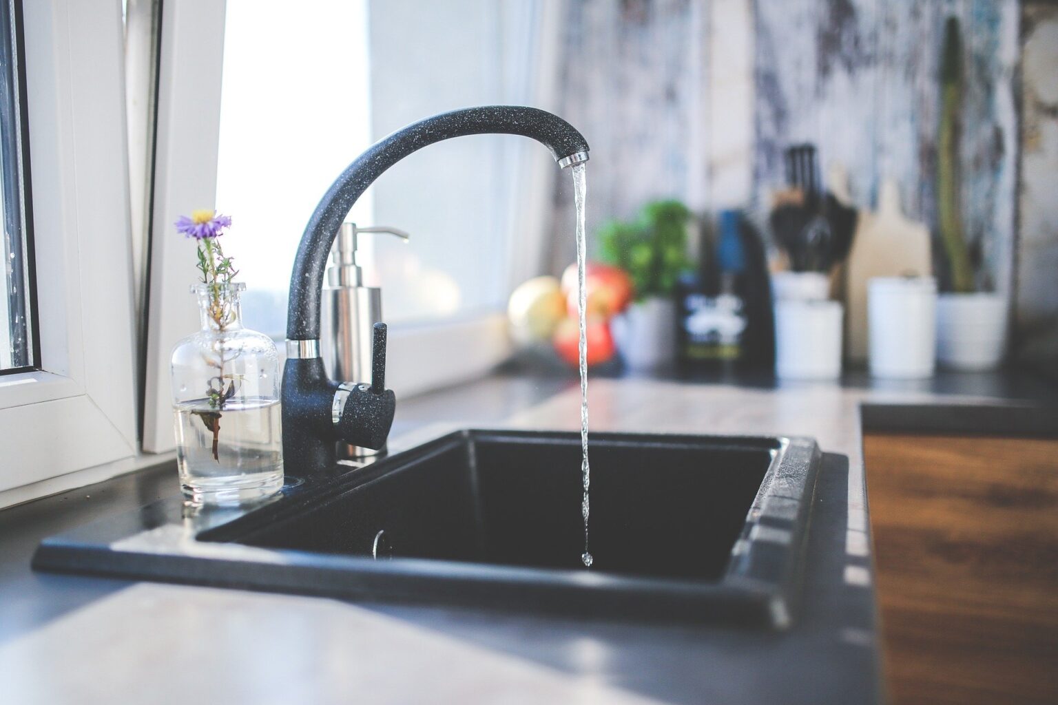 Tiny House Sinks: What You Need To Know - Super Tiny Homes