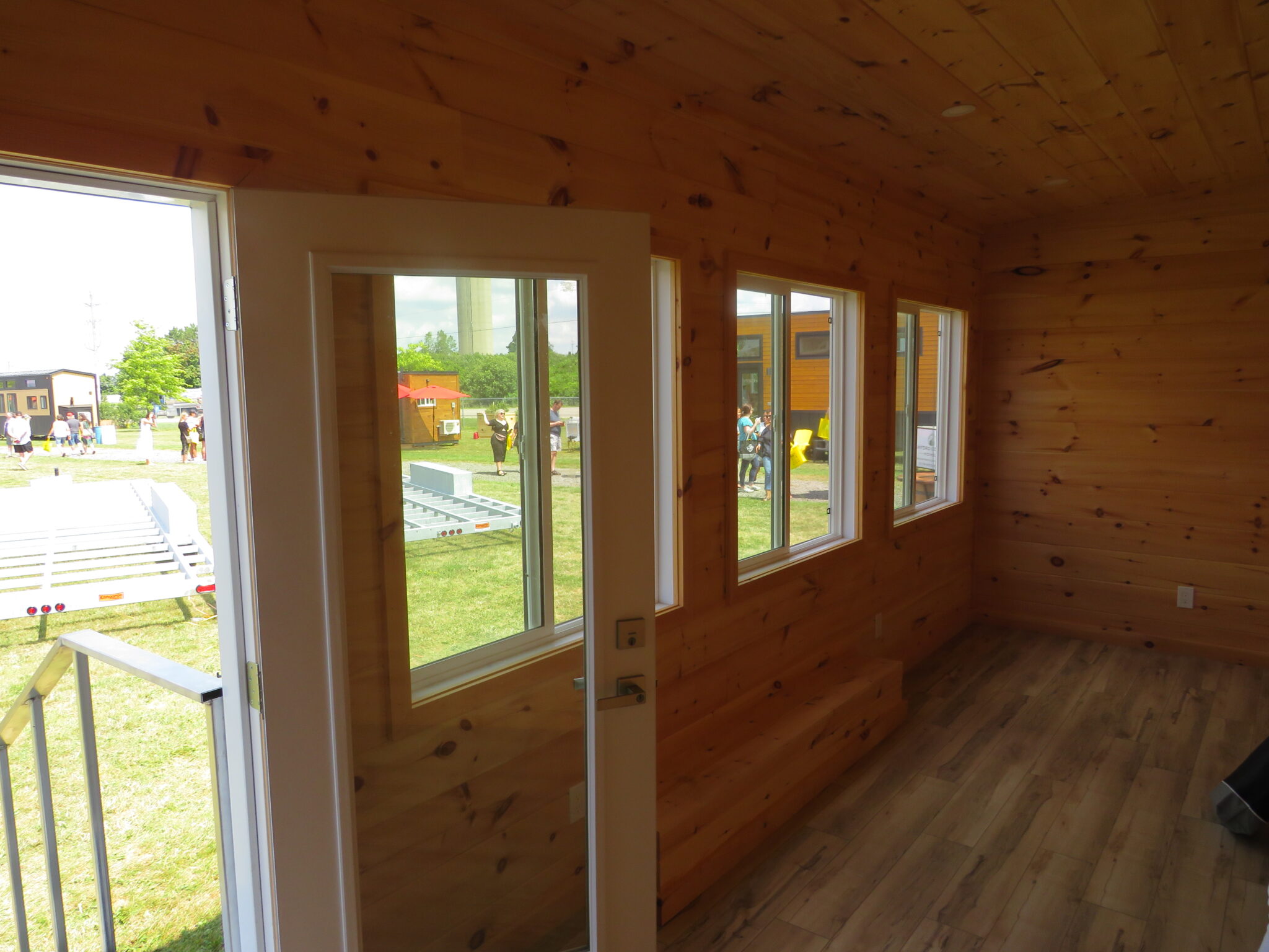 Tiny Homes Window Replacement in 2023 - Checklist on window replacement ...